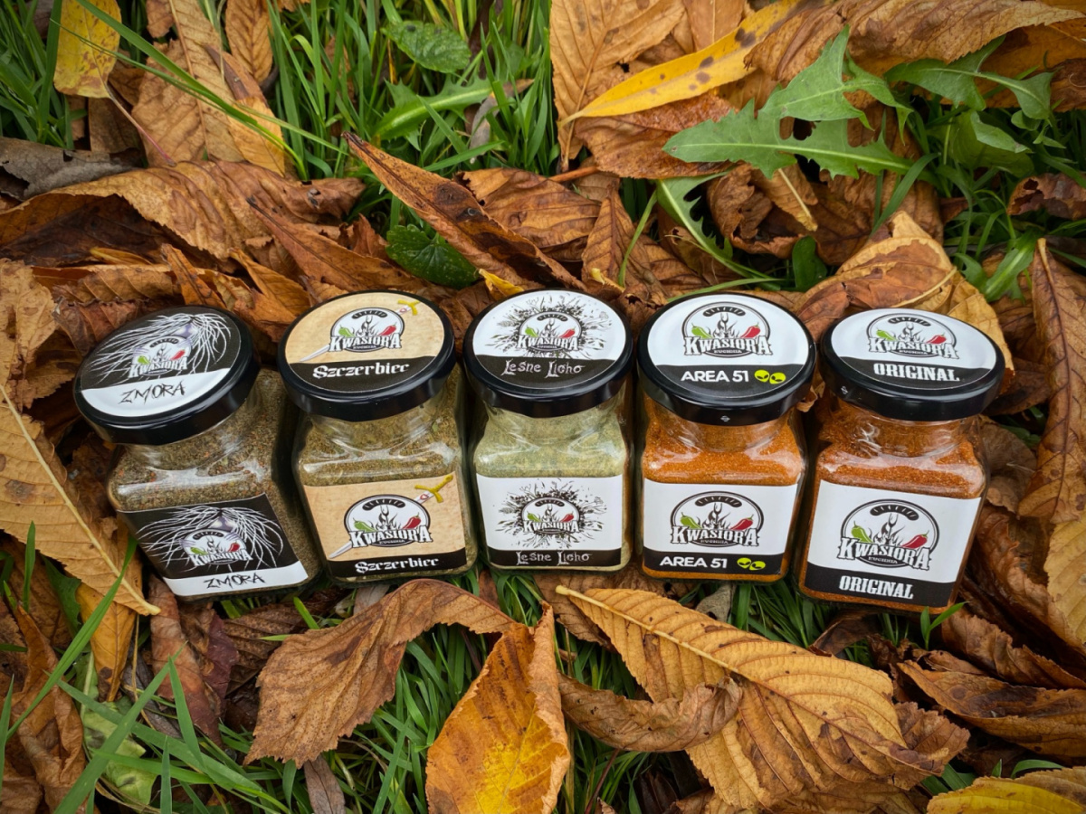 Kuchnia Kwasiora Sklep > Zestaw Przypraw KK w Słoiczkach